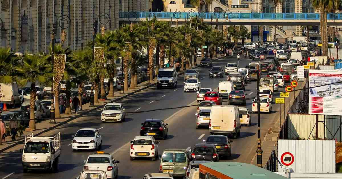 Diaspora : le séjour des voitures en Algérie désormais limité - Algérie ...