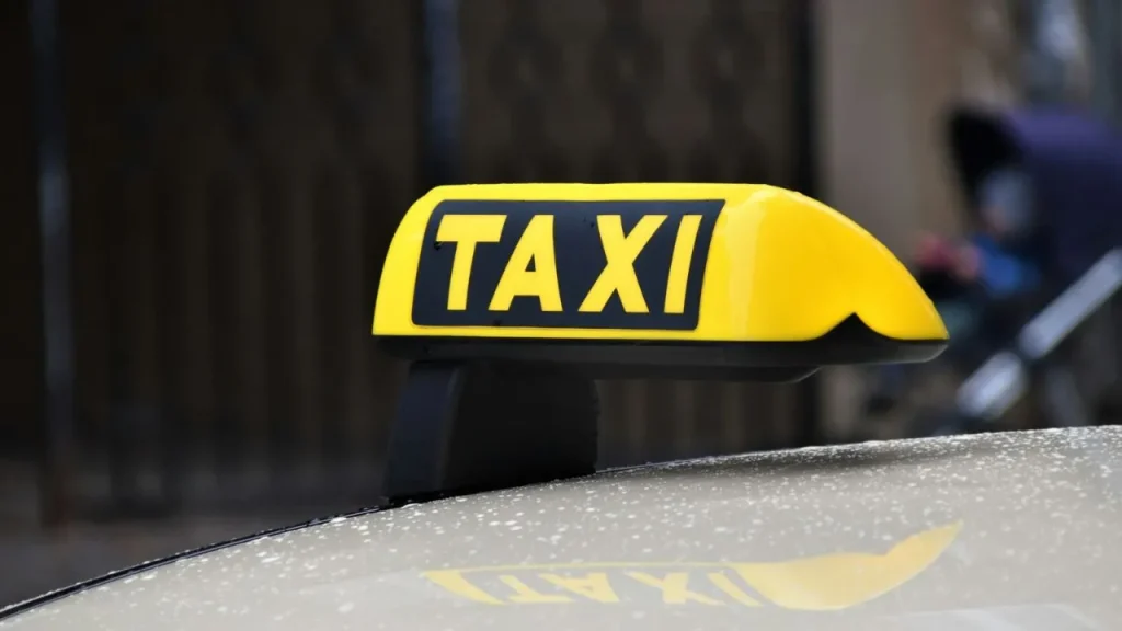 Taxis en Algérie : le SNTT annonce une hausse des tarifs - Algérie Zoom